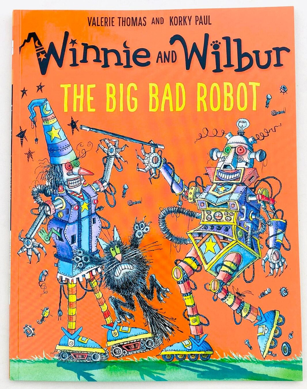 Winnie and Wilbur. The Big Bad Robot - El Arca Libros y Juegos Infantiles